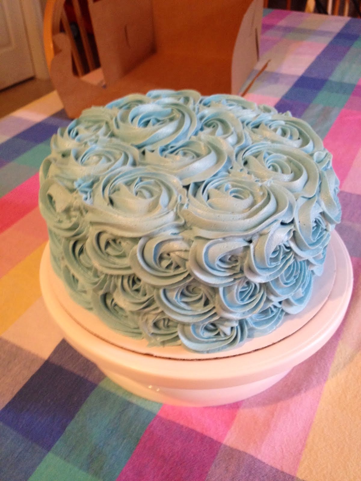 Pretty Pink Confections: Pink Rose Cake and Cupcakes