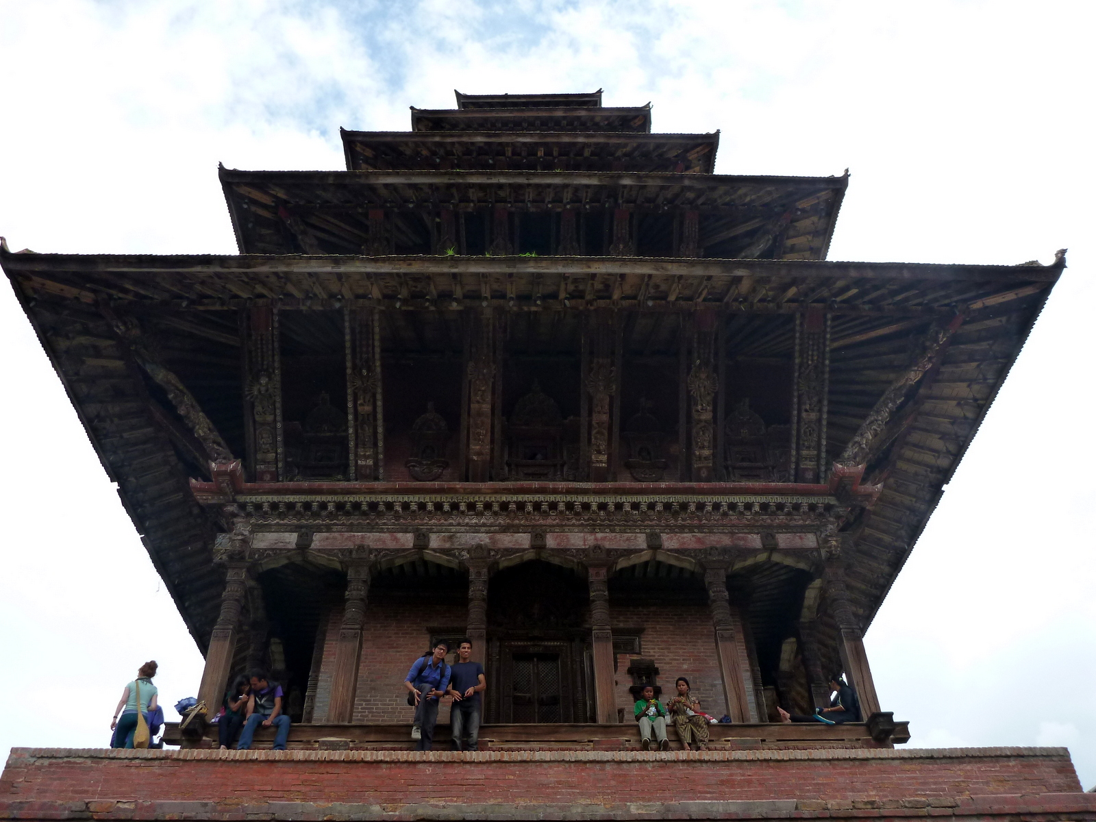 Cycling Architects: A Short Cycle through the Nepal Terai