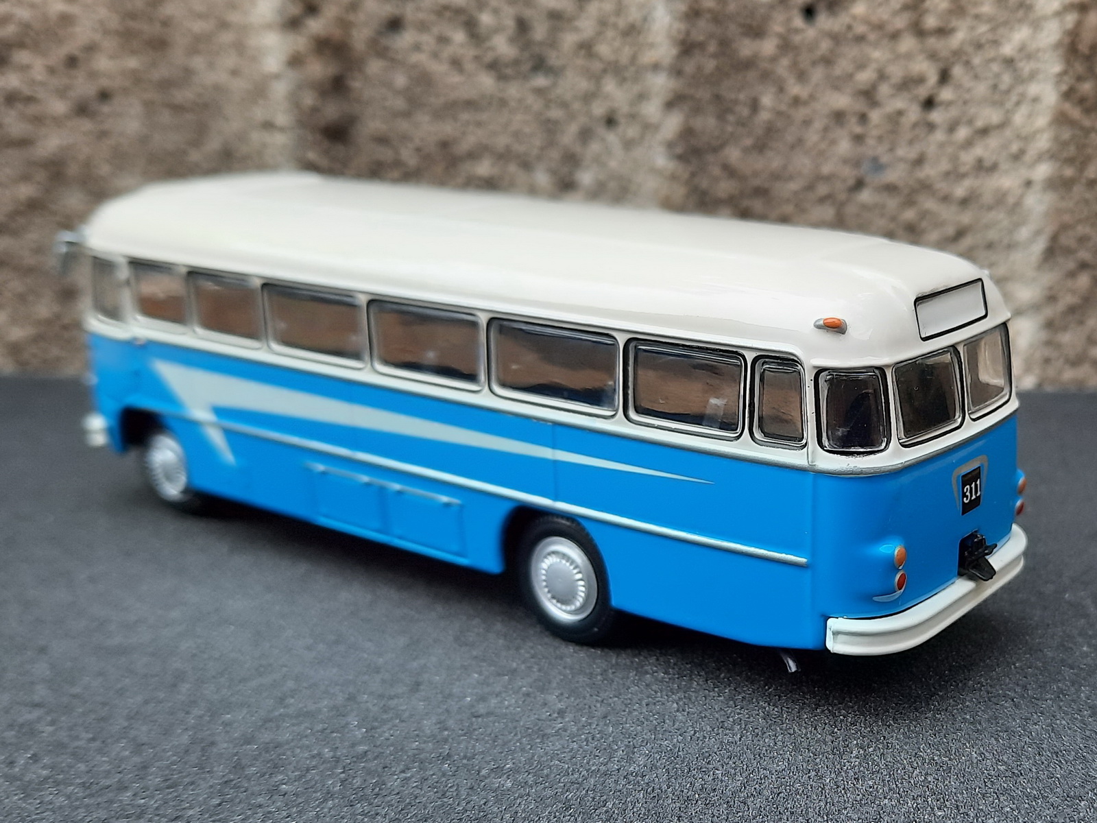 Matchbox Memories: Editions Atlas Ikarus Collection: Ikarus 311