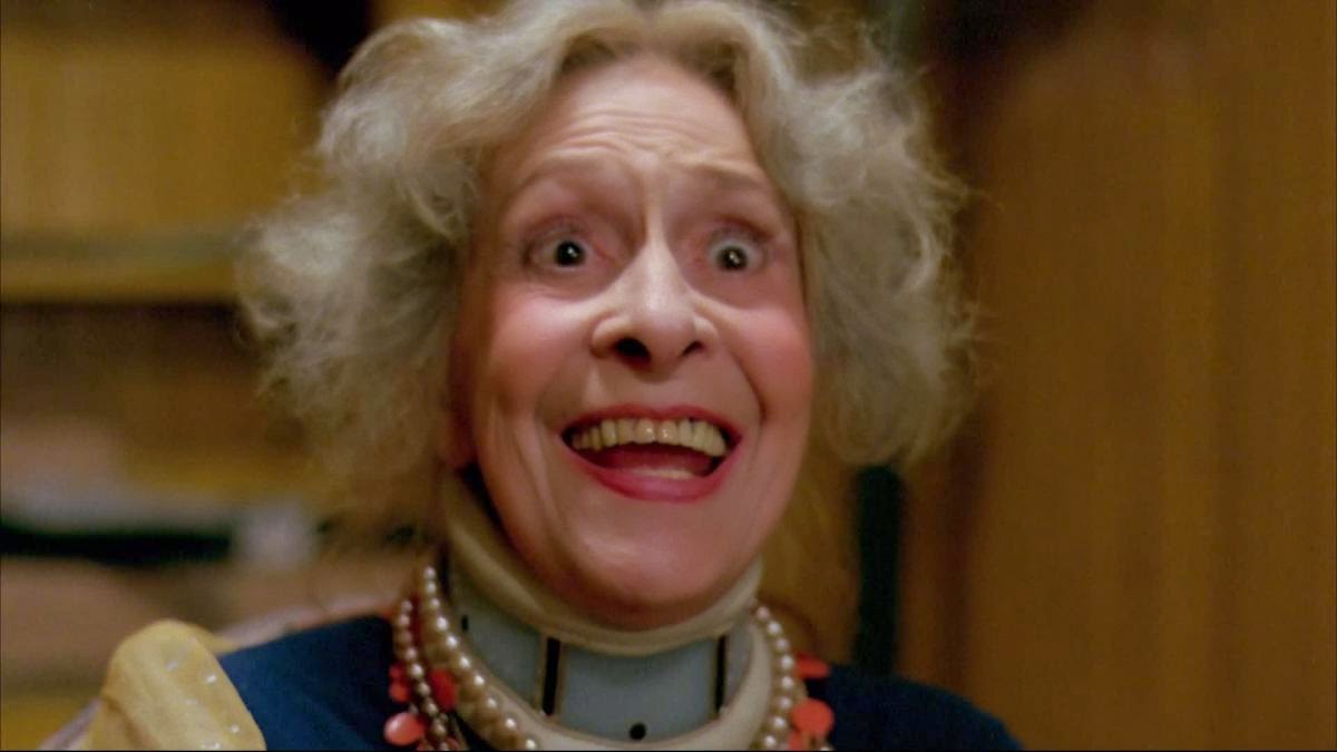 The Horror Review Hole: Happy Mother's Day: 10 Great Horror Moms