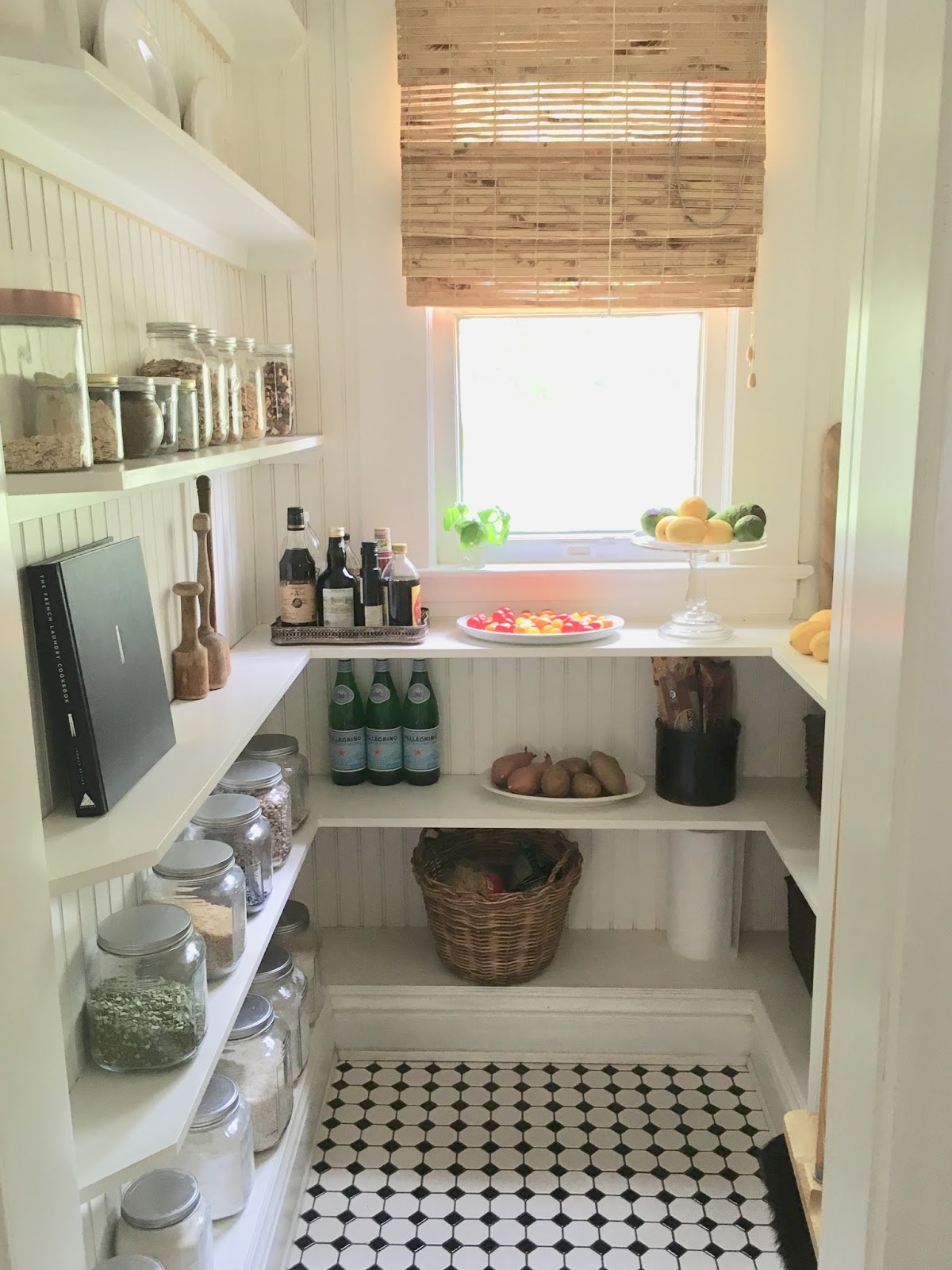 simplifying my pantry - The Gardener's Cottage