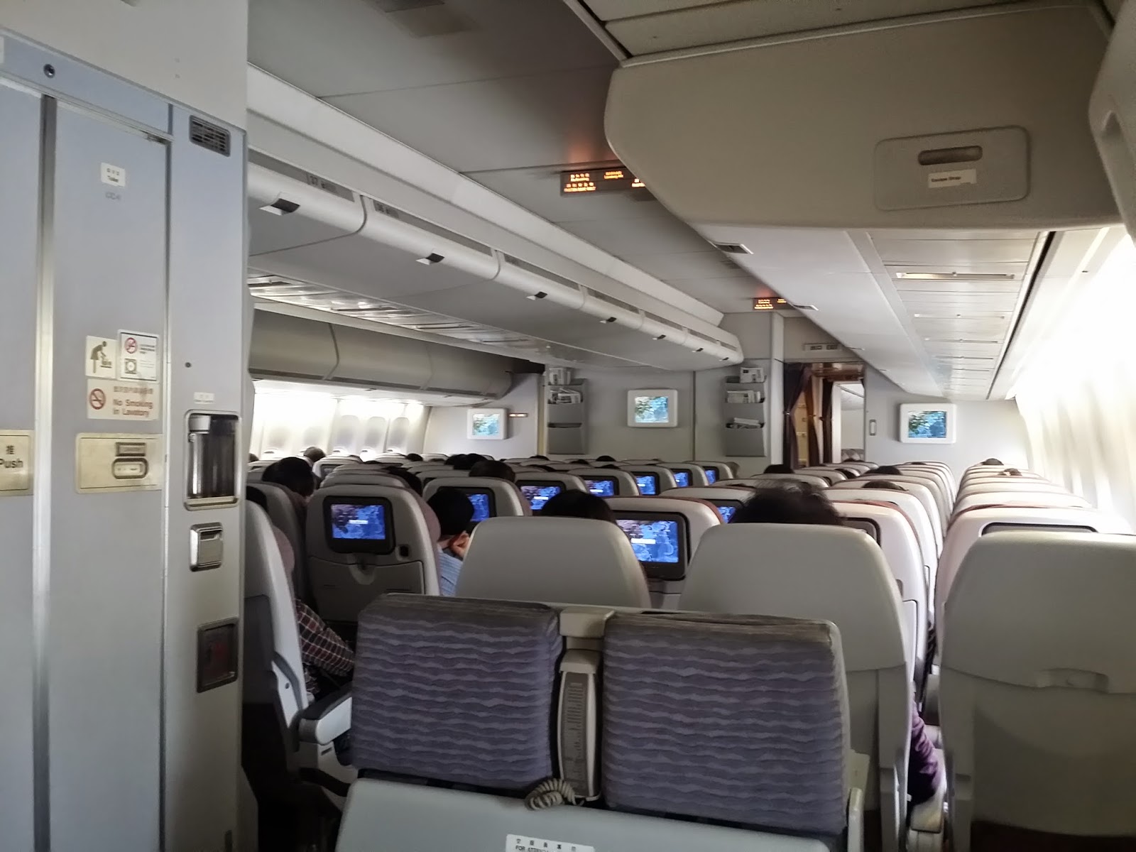 Flight Review: China Airlines flights CI 702 and CI 130