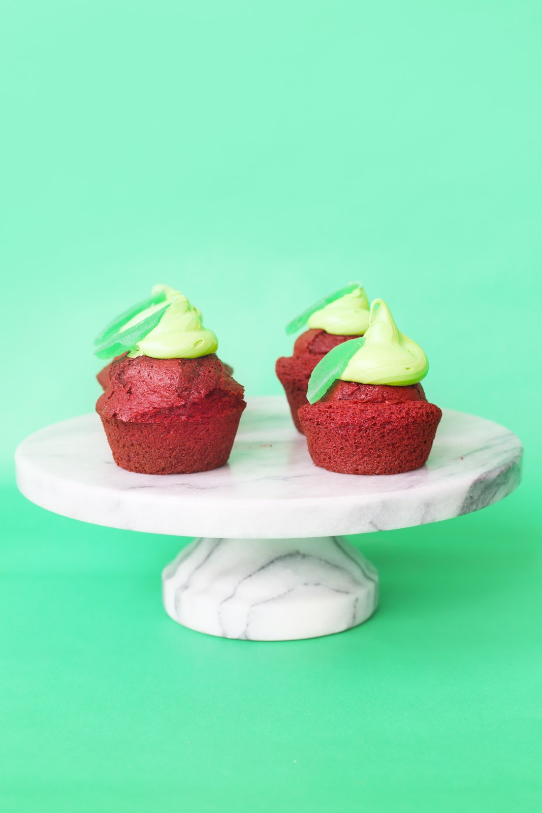Red Velvet Apple Cupcakes! / Hey, EEP!