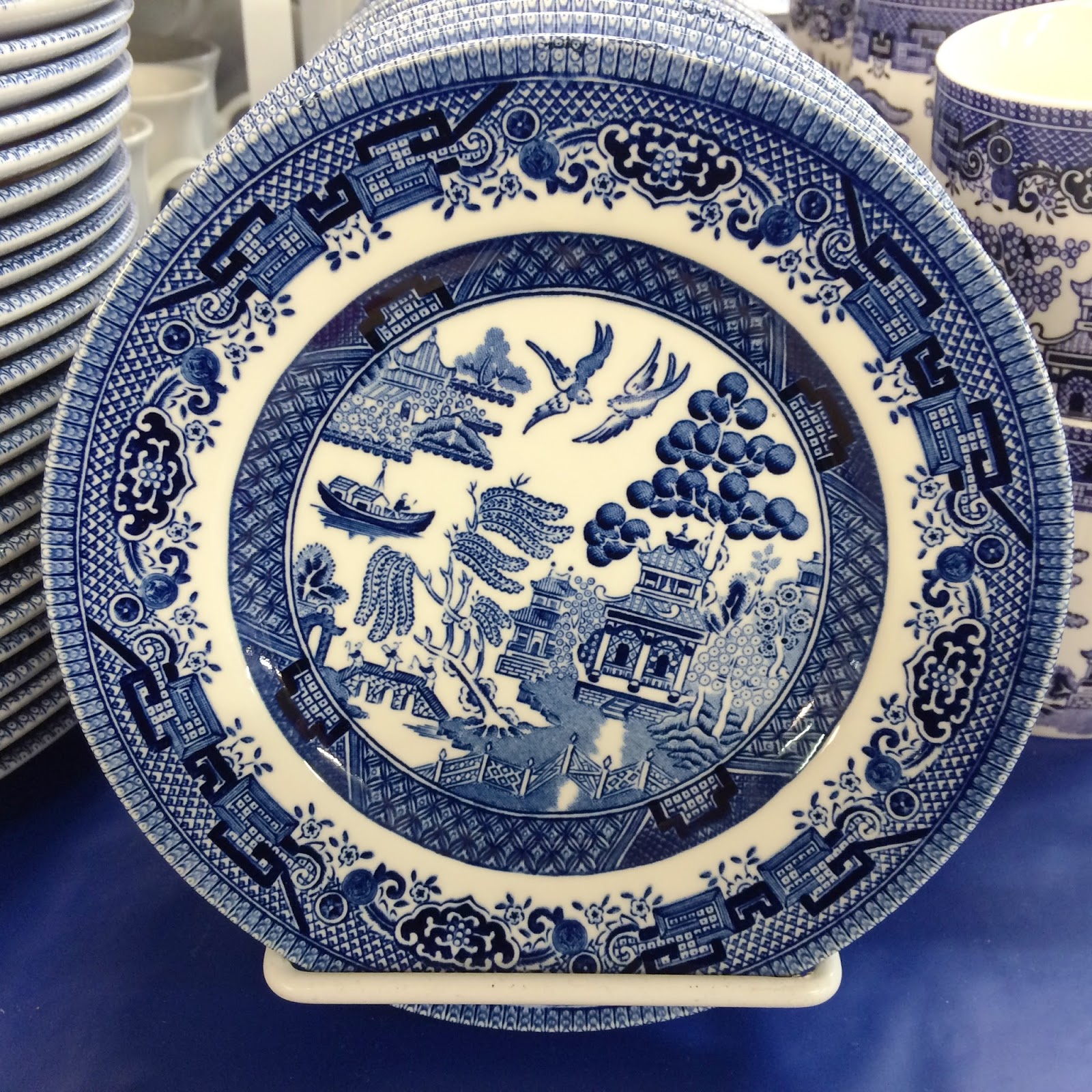 Patrick Comerford: The Willow Pattern: a childhood memory and renewed ...