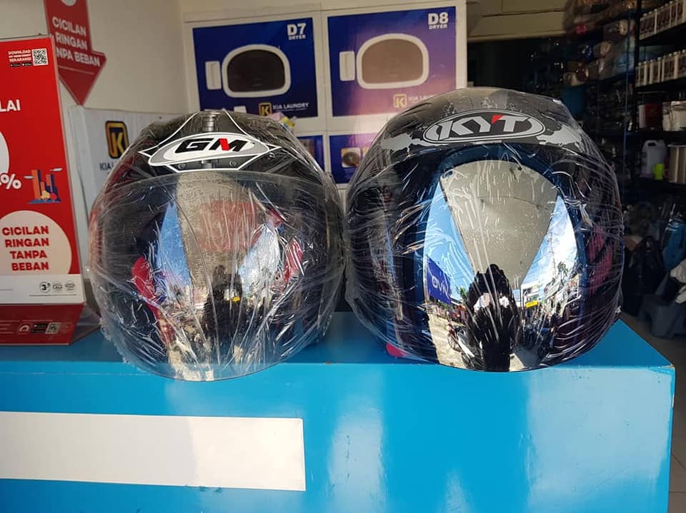 Cuci Helm Paling Bersih, Wangi Dan Cepat Di Bengkulu - KIA LAUNDRY BENGKULU