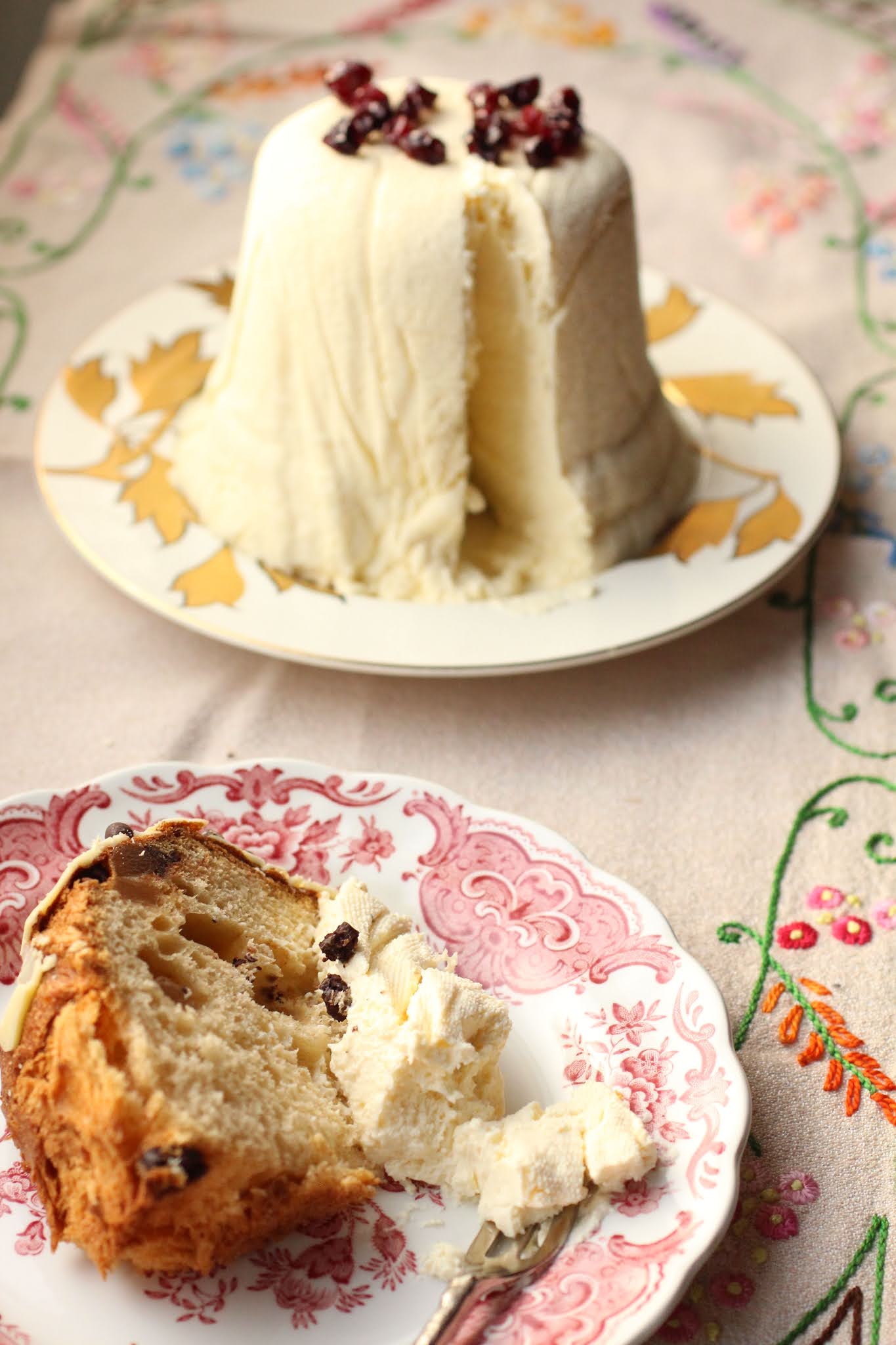 Un peu gay dans les coings...: Pashka: cheesecake russe pour Pâques