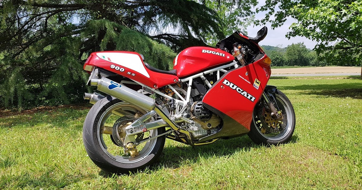 DUC53: DUCATI 900 SL