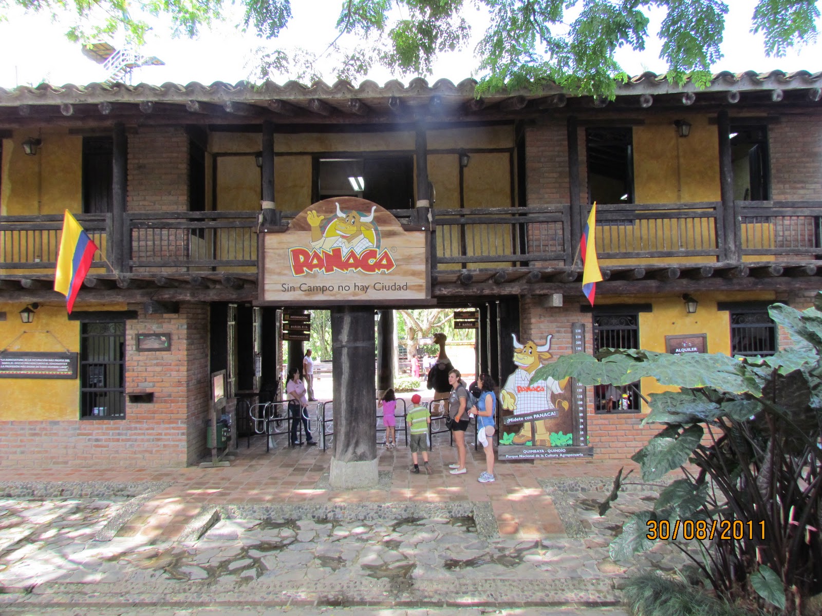 Colombia más que biodiversidad: Armenia, parque Panaca en Quimbaya