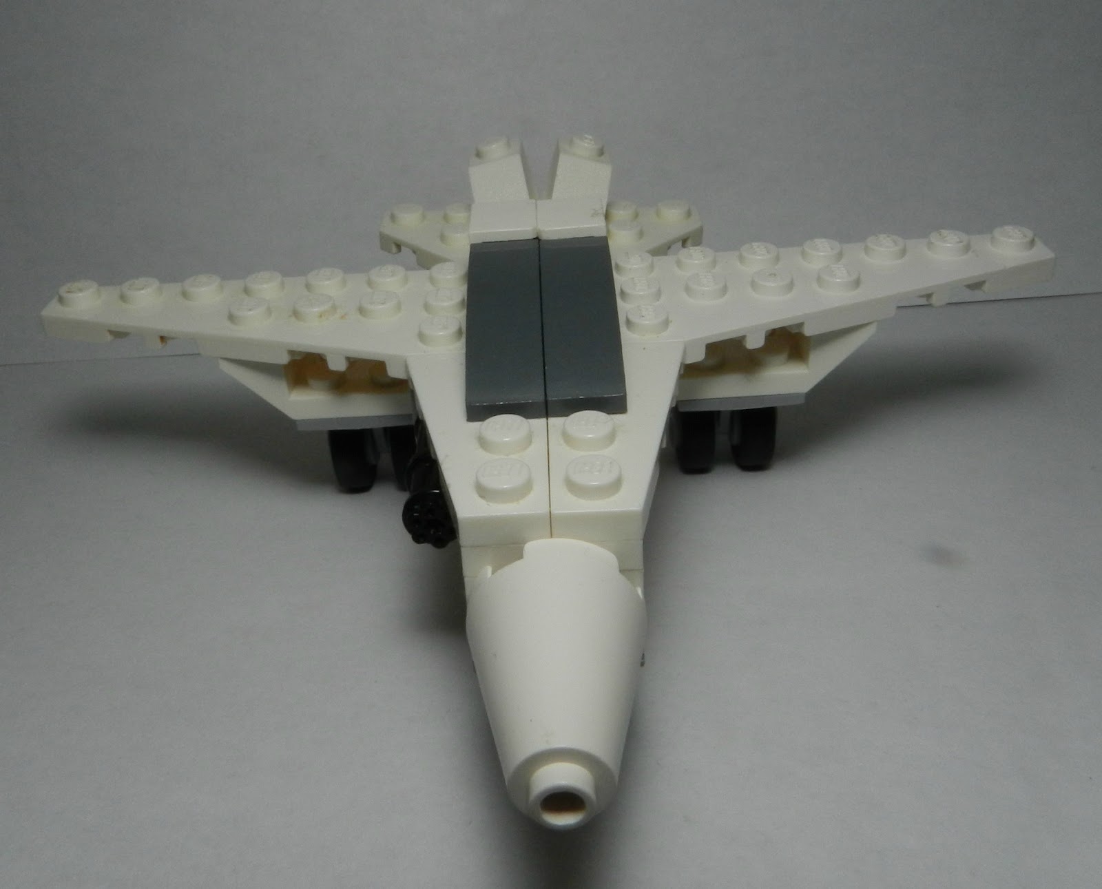 365 Lego photos: Day 30: Micro Airplane