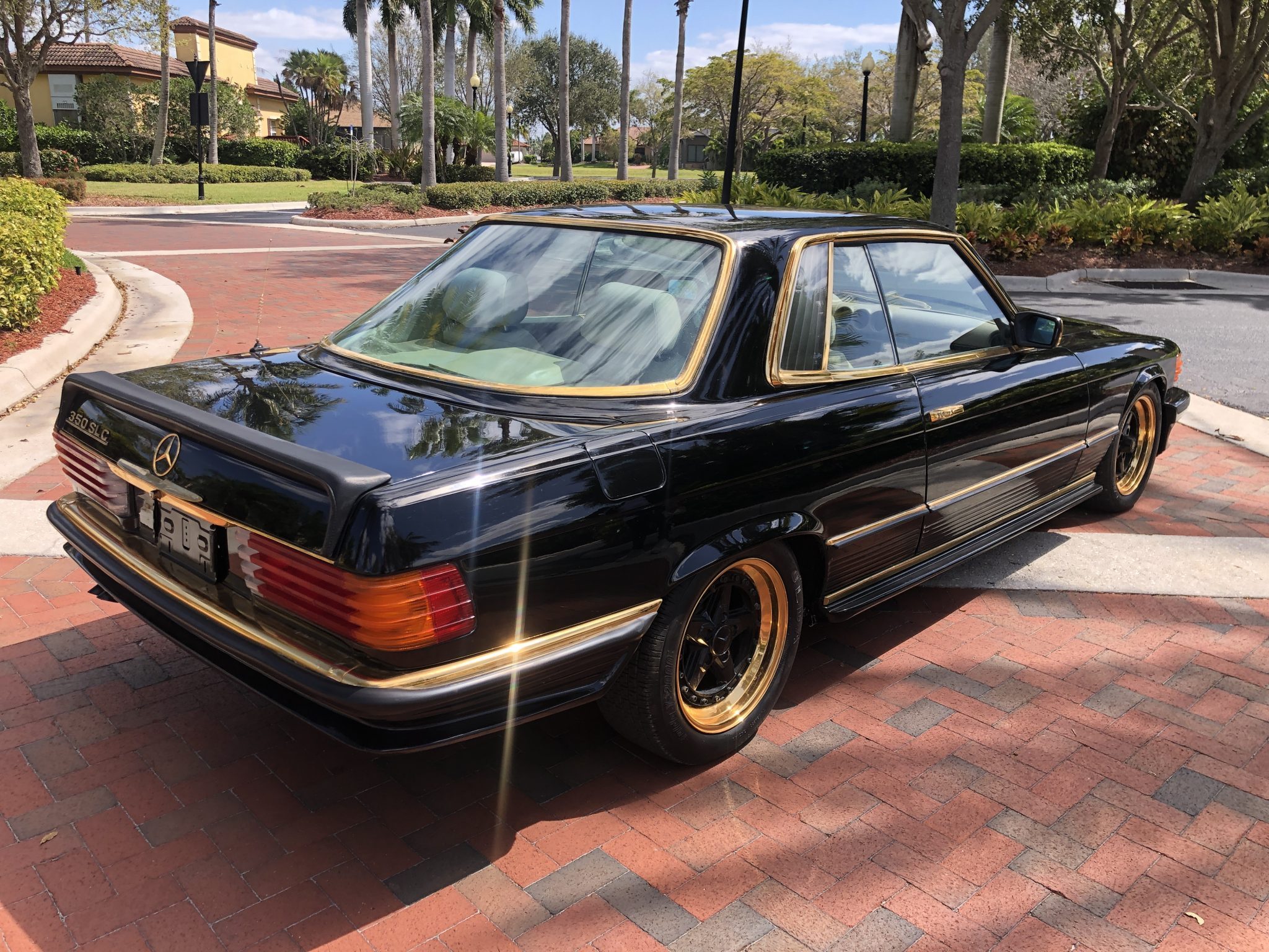 1977 Mercedes-Benz C 107 350 SLC mit AMG Akzenten