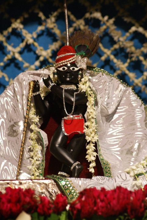 Sri Sri Radha Raman - Self Manifested Form from Salagram of Gopal ...