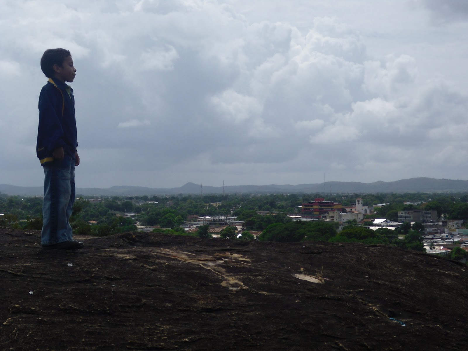Guayana: Eje Sur Upata Santa Elena de Uairén: Piedra de Santa María ...