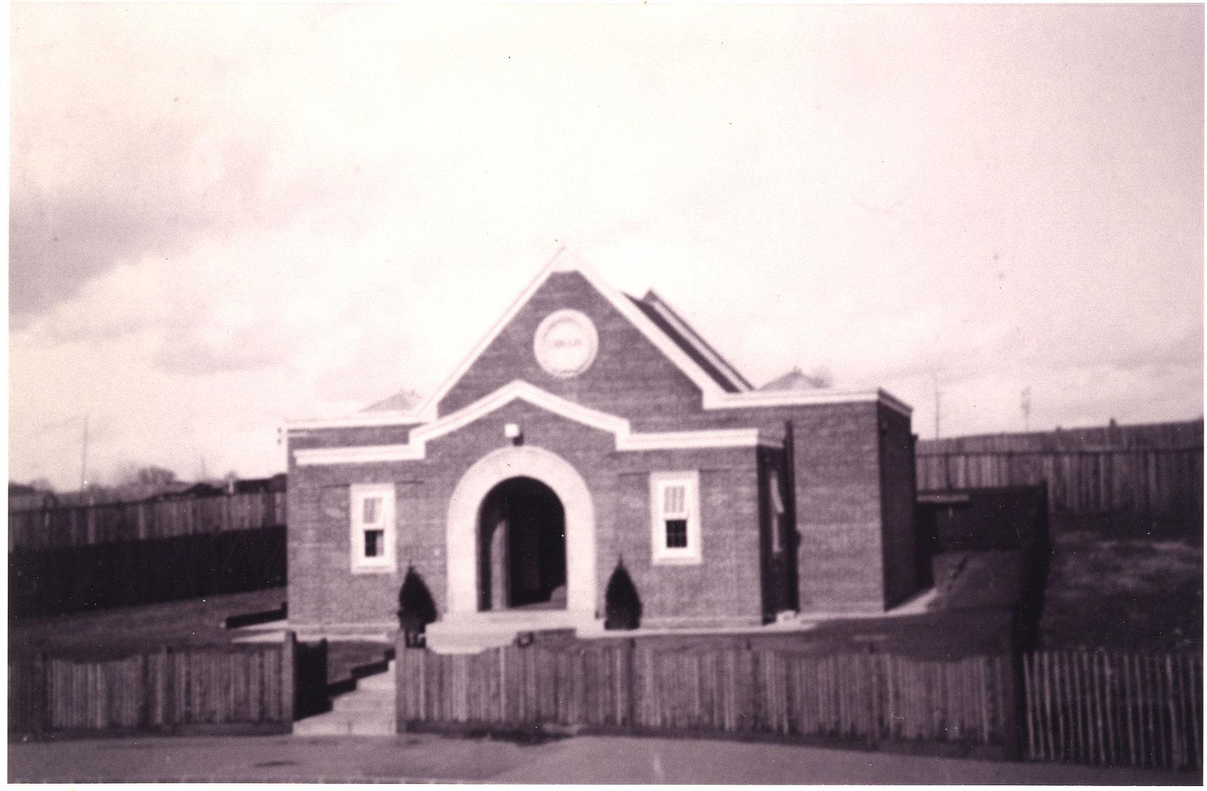 Whitley Library ARP Wardens Post Shelter, Reading