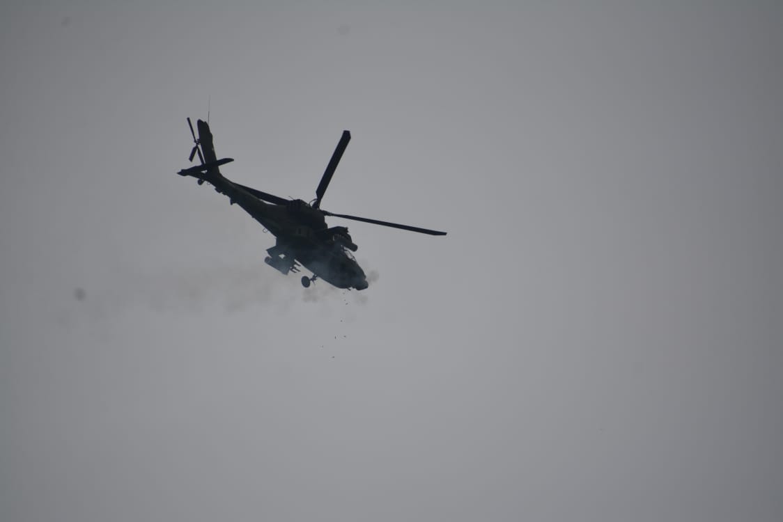 DEFENSE STUDIES: Tim Penerbad Satgasrat Brigif Raider 9 Kostrad Uji ...