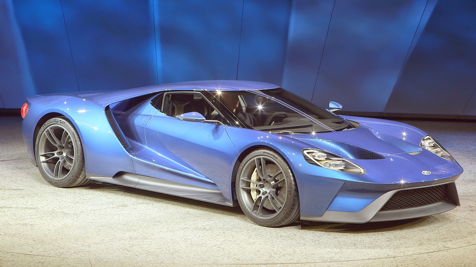 At Darren's World of Entertainment: Ford GT is the Cover Car for “Forza ...