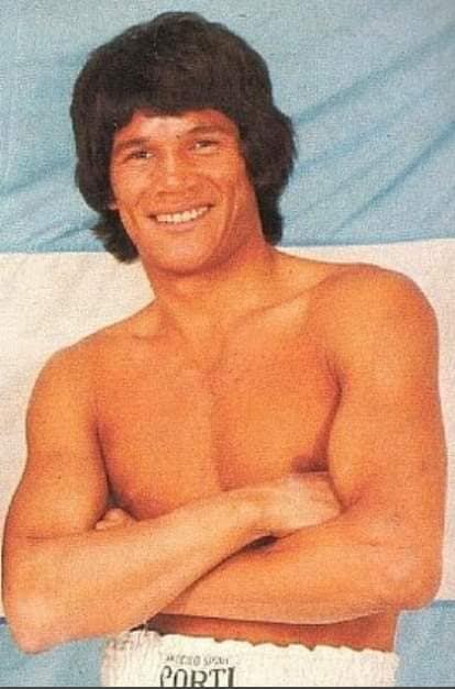 ALAIN DELON: AMISTAD CON CARLOS MONZÓN