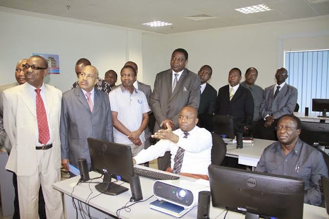 MATUKIO @ MICHUZI BLOG: WAZIRI WA UCHUKUZI DK.HARRISON MWAKYEMBE ...