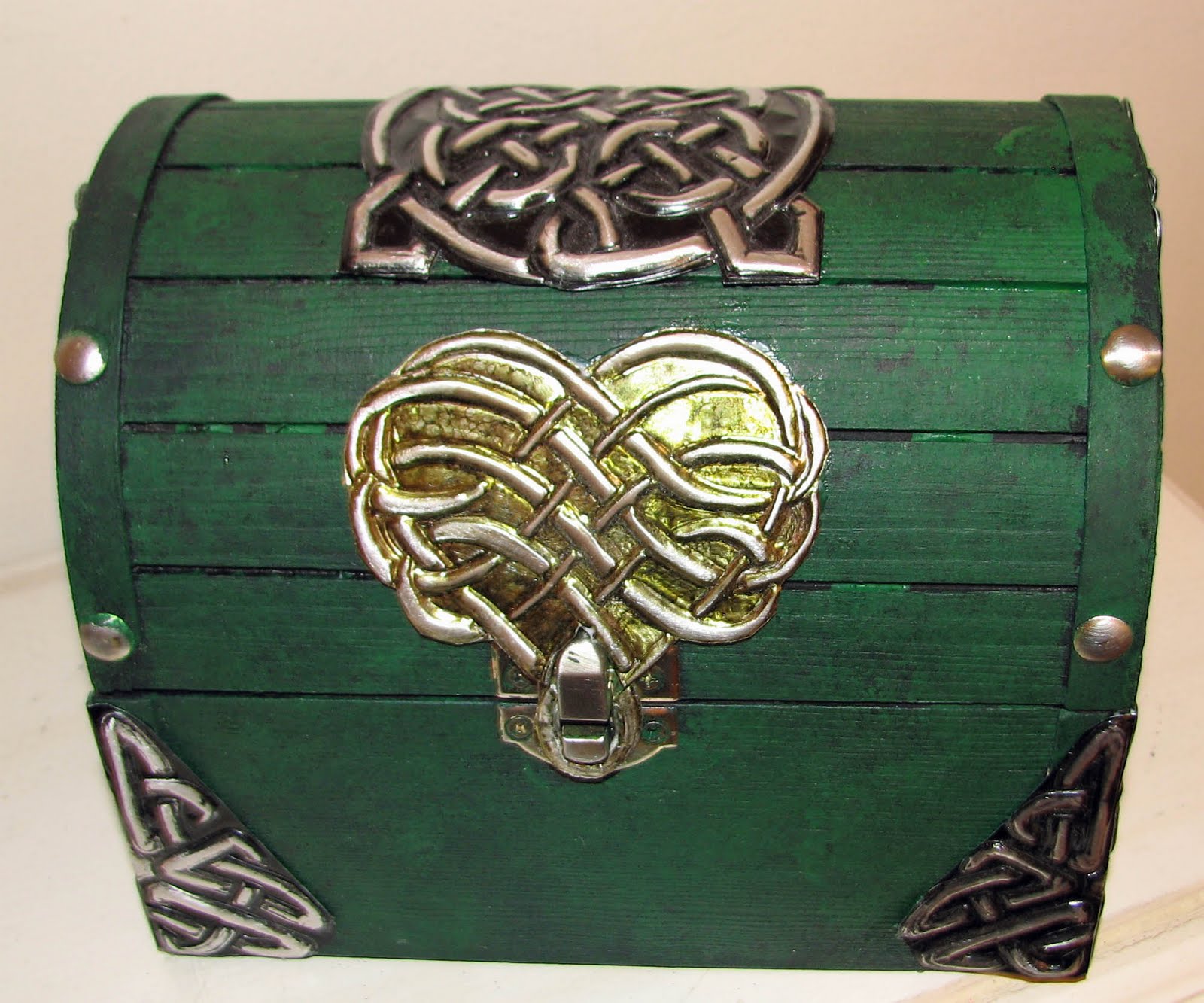 Remembering Life's Moments: Blog Hop--Treasure Box