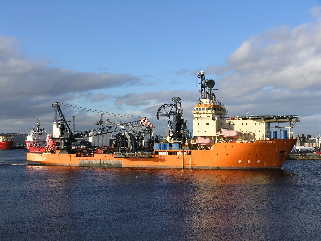 NAVIOS AHTS E PSV DO PORTO DE MACAE-RJ-BRASIL (IMBETIBA) E (FUTURO ...