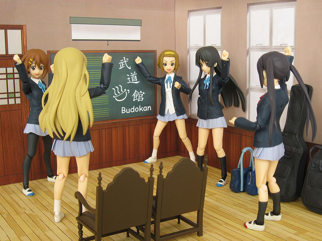 world of klaymore: figma Azusa Nakano aka Azunyan