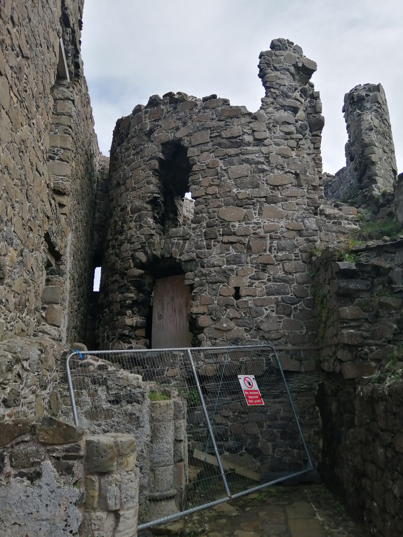 Sam's Ramblings : Dunluce Castle - Romanticism, Legend, History and ...