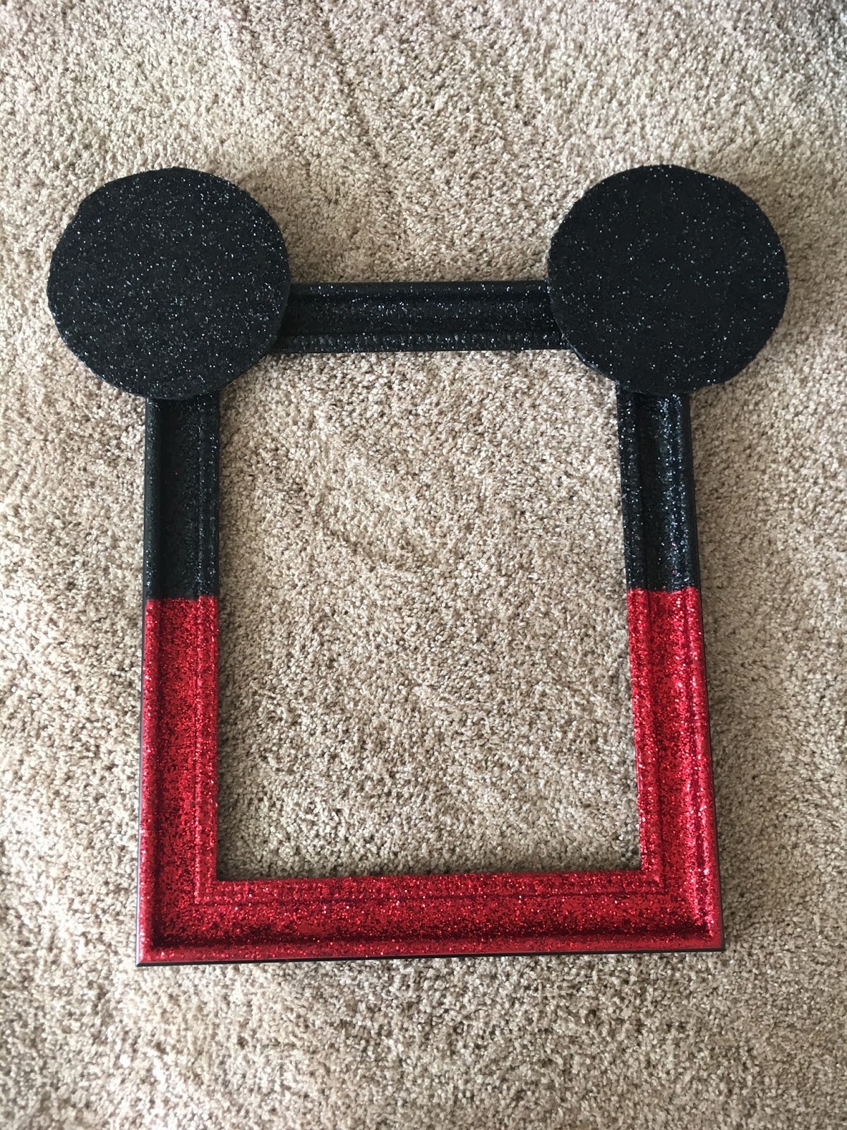 This Happy Life: DIY Mickey Frame