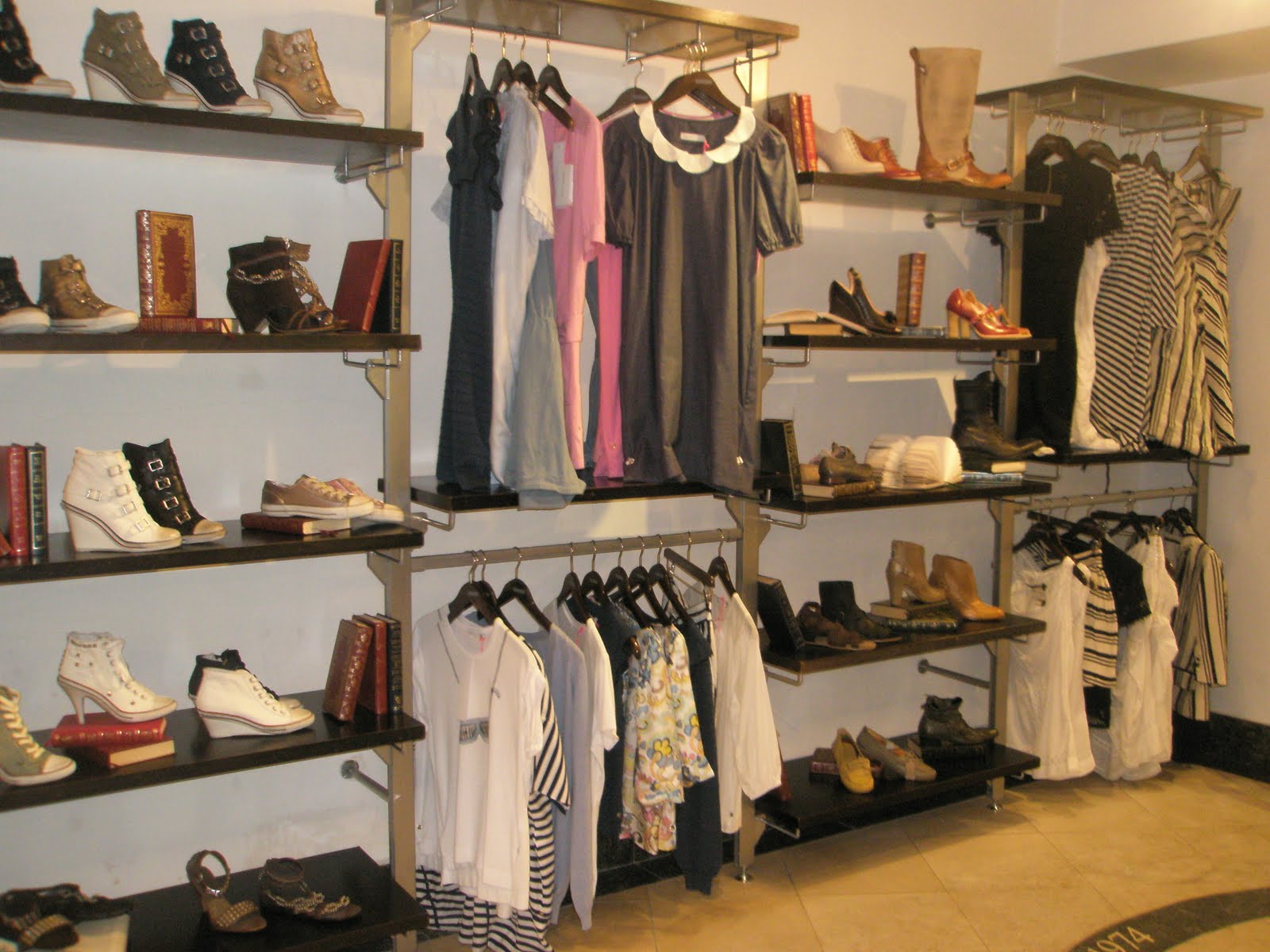 Harriet Lister: Library of shoes