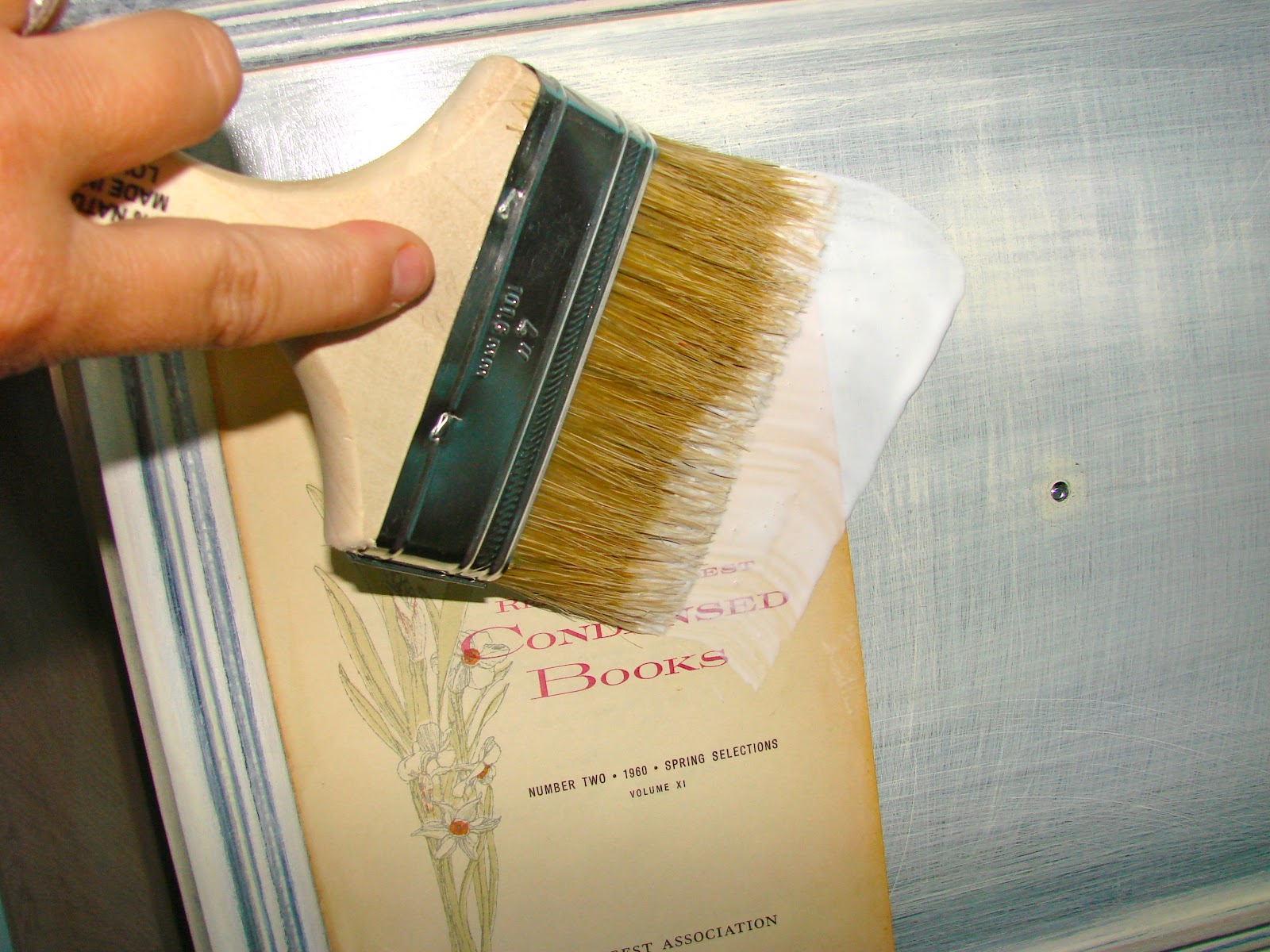 My Twig and Twine Nest: Repurposed Book Pages Project