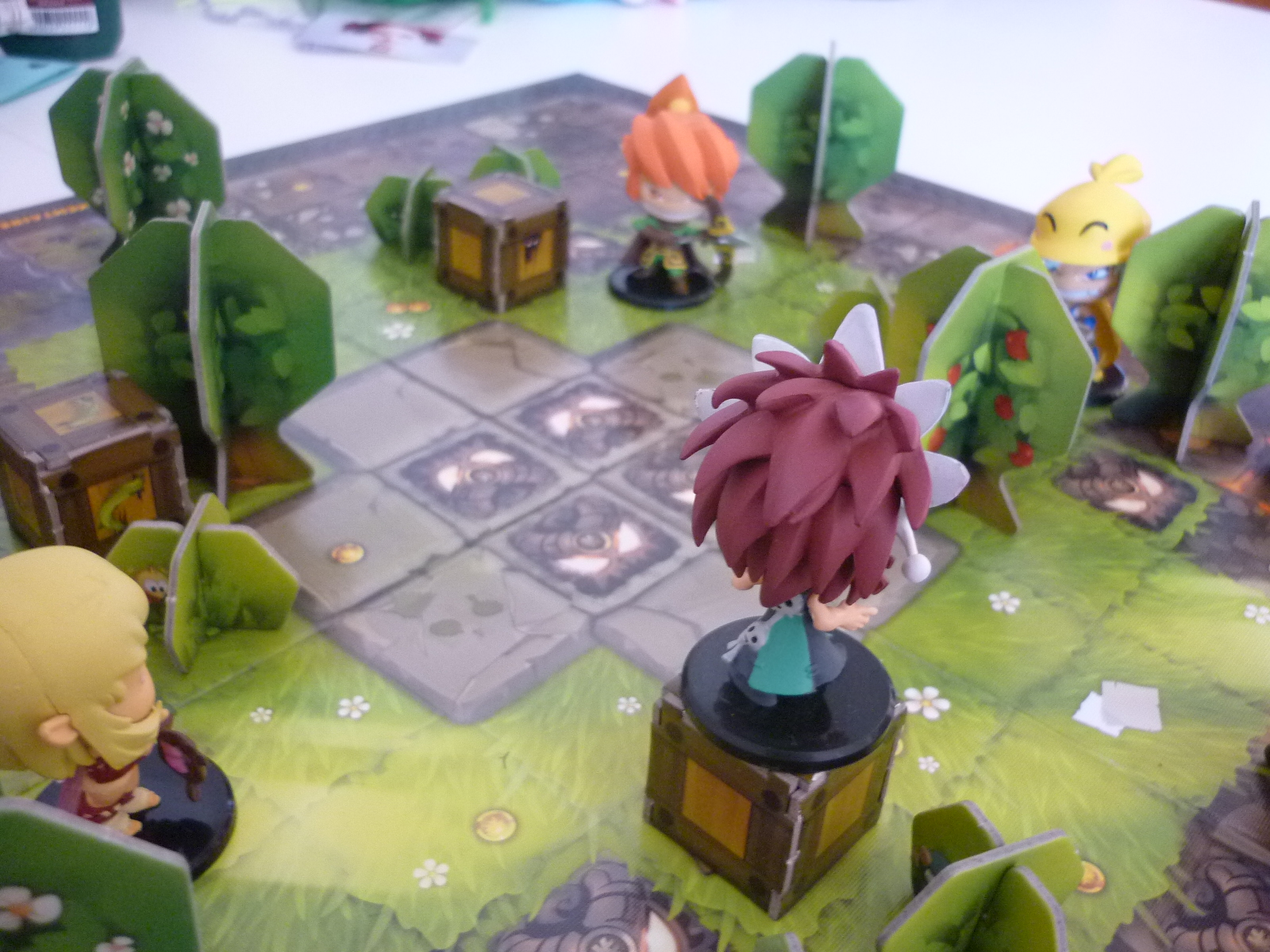 Breaking the board: Review: Krosmaster Arena