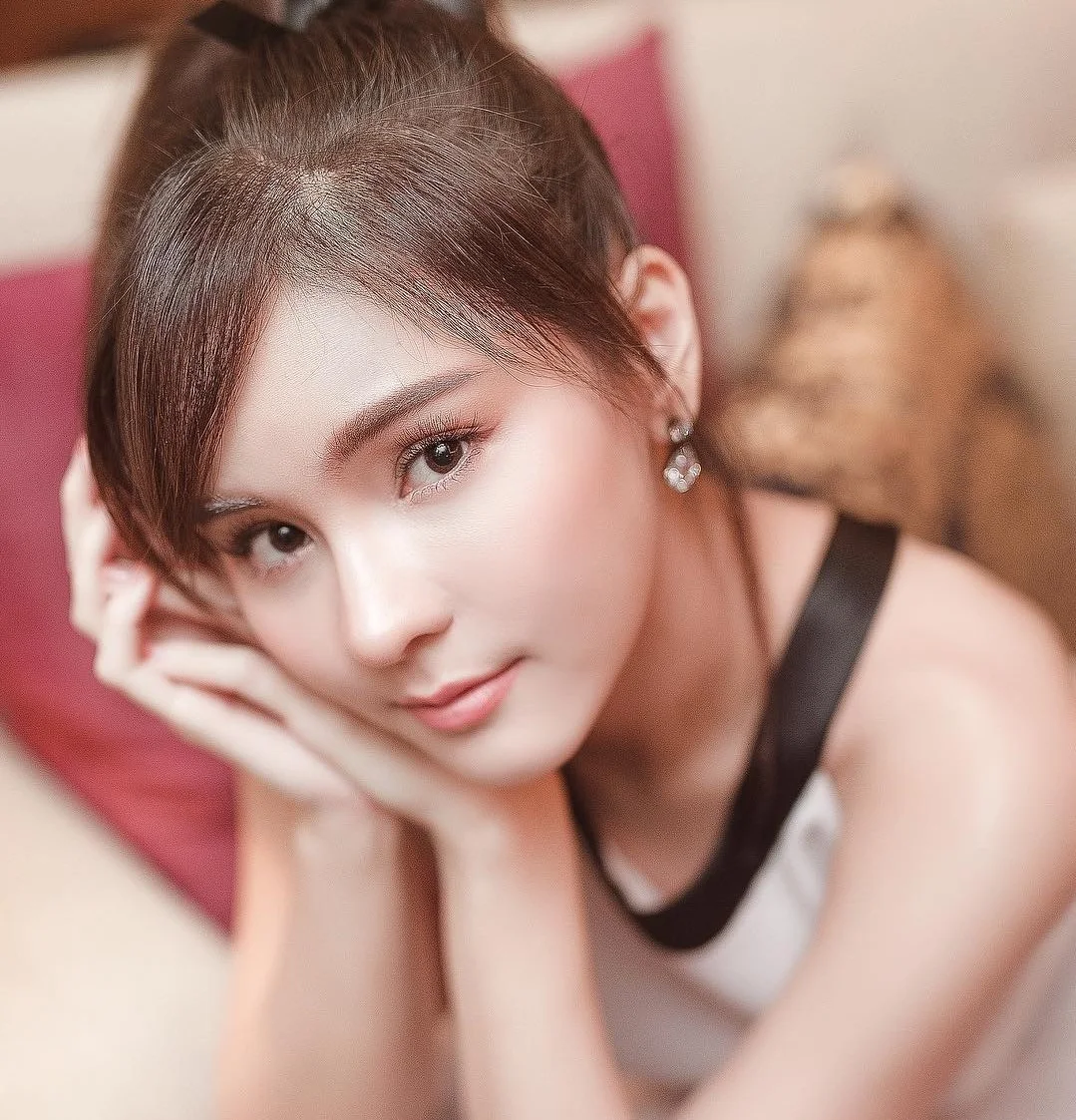 √ Biodata dan Profil Aom Sushar Manaying - Tokunime
