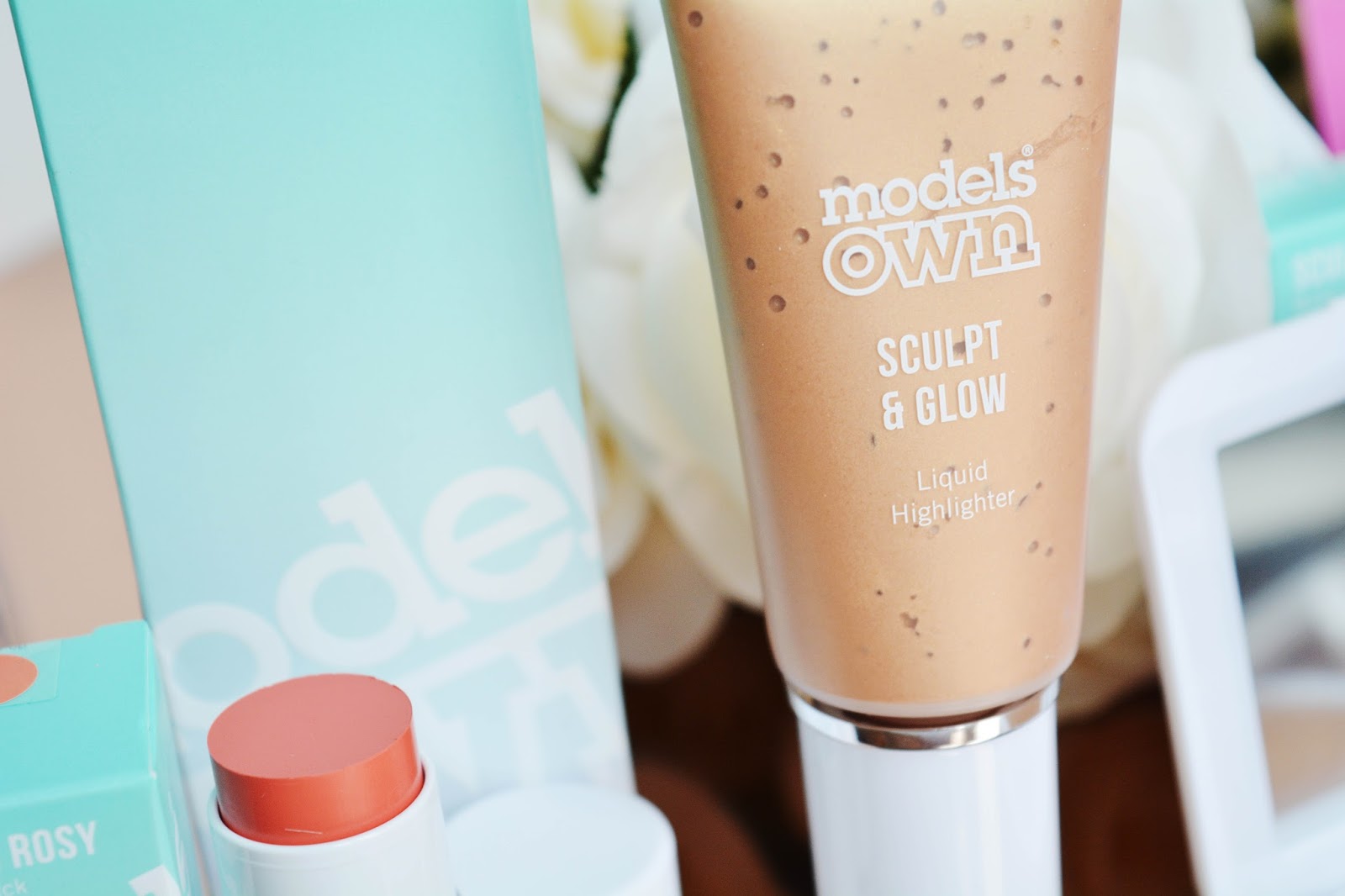 MODELS OWN | MAKEUP | REVIEW - GIRL TALK WITH LAURA