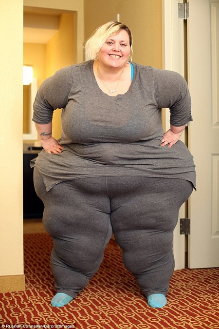 ThankgodsBlog.com: See 35-year-old Woman With Monster Hips Who Makes ...