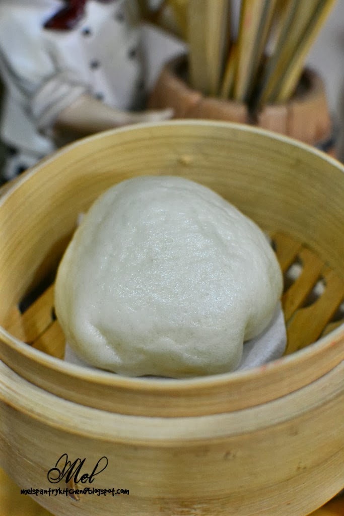 Through The Kitchen Door: Red Bean Glutinous Rice Cake (豆沙烧餅) & Steamed ...