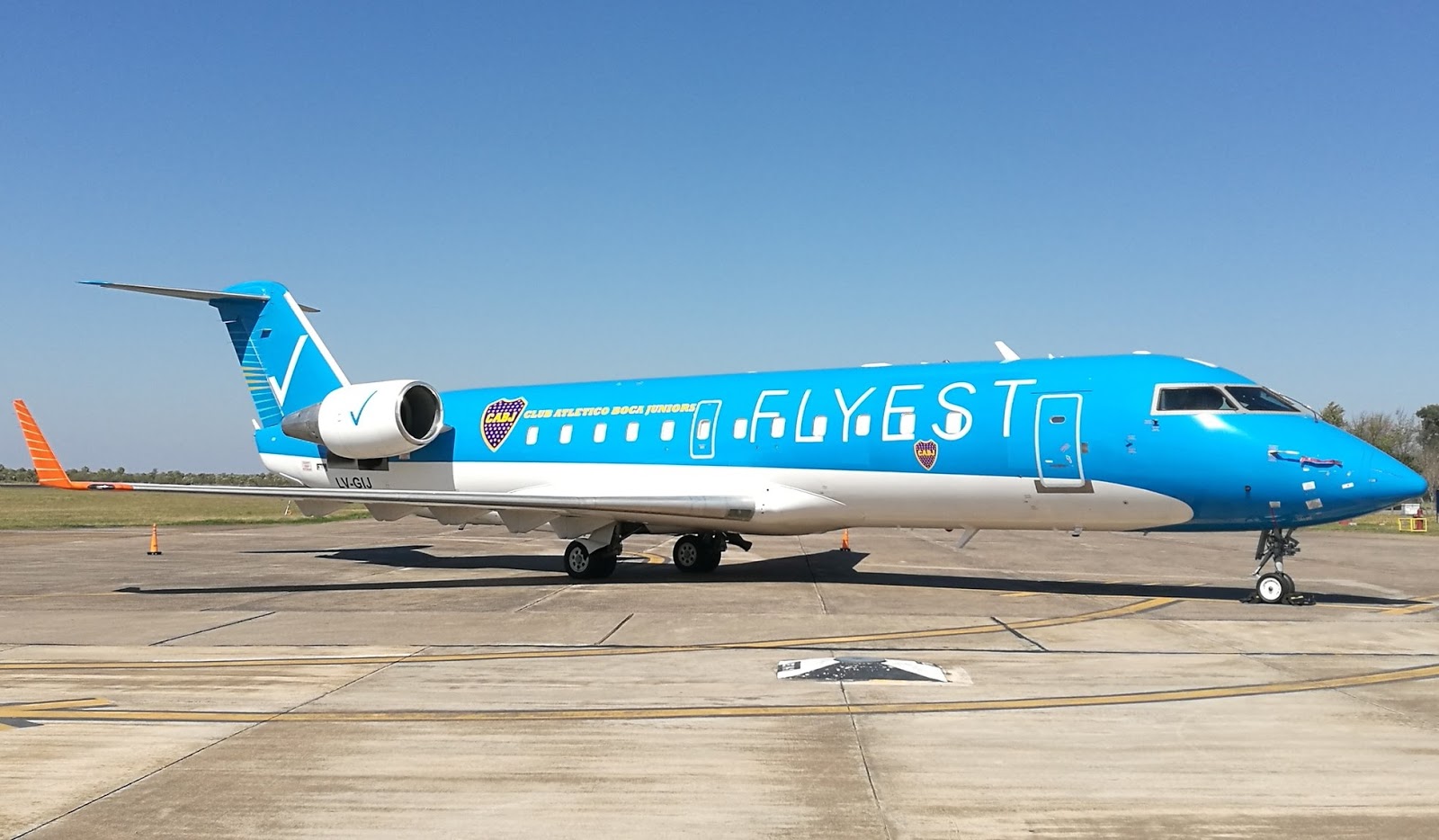 Aeropuerto Formosa - Formosa Spotters: FLYEST con calcomanía especial