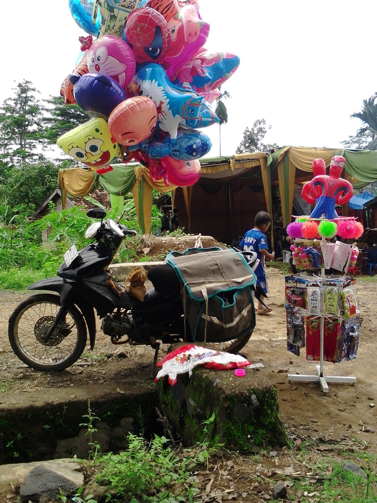 balon terbang: membuat angin balon terbang helium/netrogen