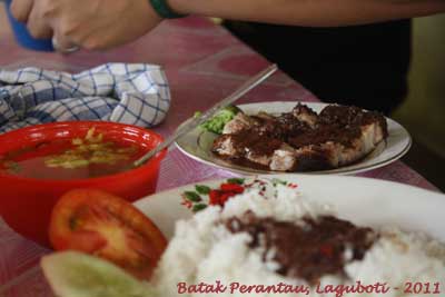 Batak Perantau: Beda Tempat Makan, Beda Rasa Makanan