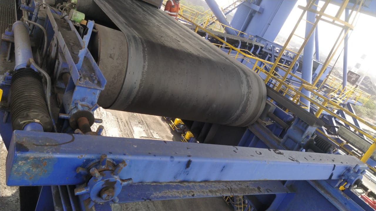 DIFFERENT TYPES OF FEEDER'S