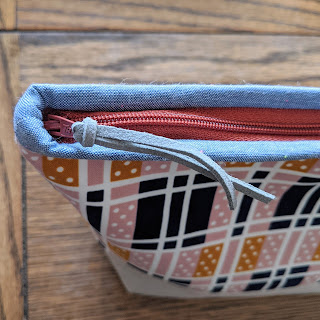 Lola pouch ~ collaboration / CHARM ABOUT YOU