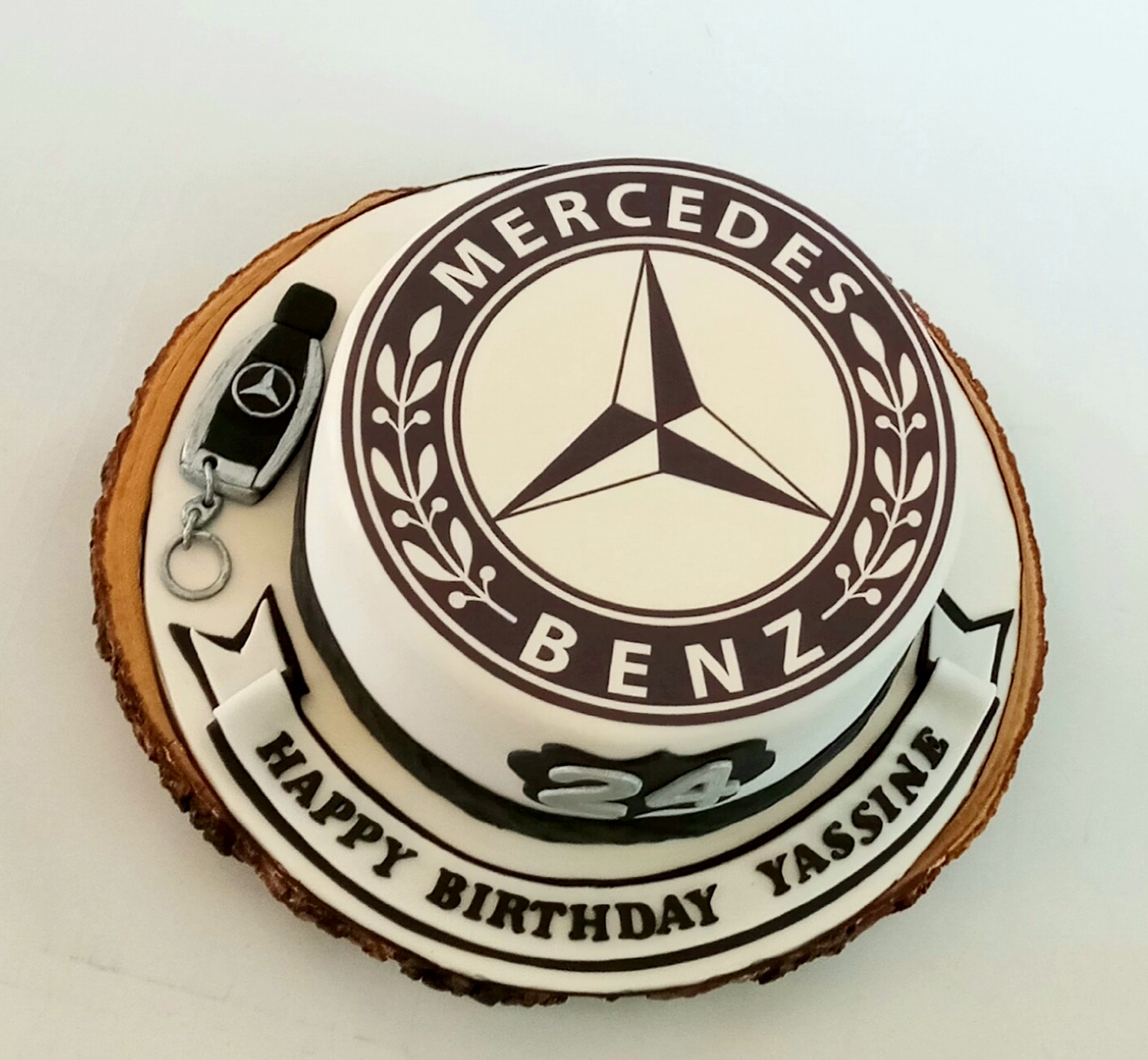 CakeSophia: Mercedes cake