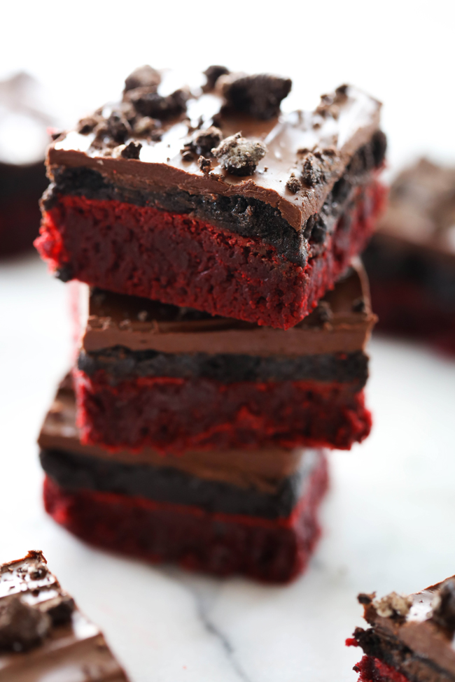 KIT KAT Halloween Fudge - Amanda Bowens Kitchen