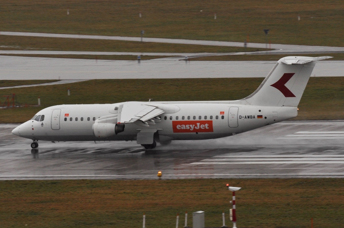 Flypictures: D-AWBA / Avro RJ100 / easyjet / Zeitfracht C/s + easyJet ...