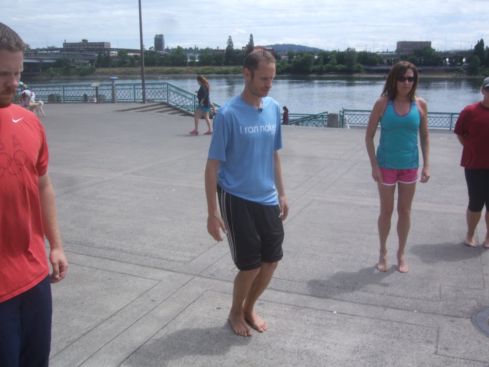 Minimalist Monday Week 9: Nifty Knees for a Natural Stride - Tall Guy ...