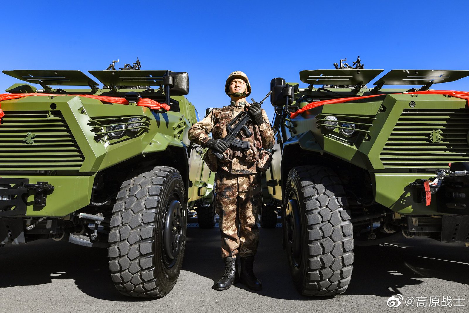 The Dead District: New Dongfeng Mengshi-III vehicles for PLA border troops