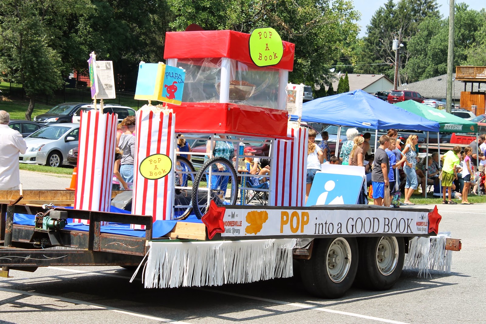 Cat's Eye View @ MPL: MPL Parade Float Top in Pop