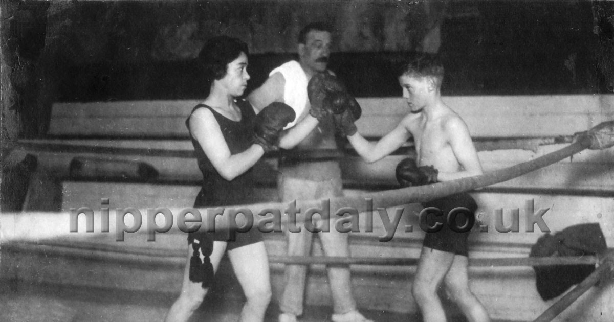Boxing Nostalgia: The Good, the Bad and the Weird: Annie - the KO Queen
