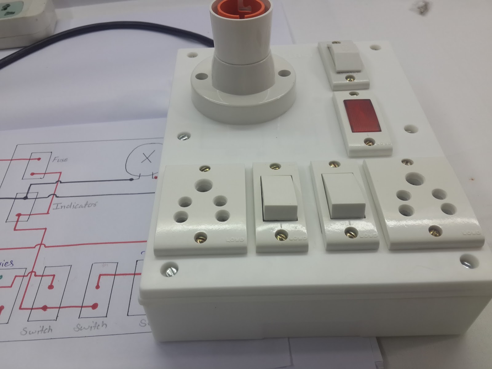 How to Make Series parallel Electrical Testing Board (In Hindi)