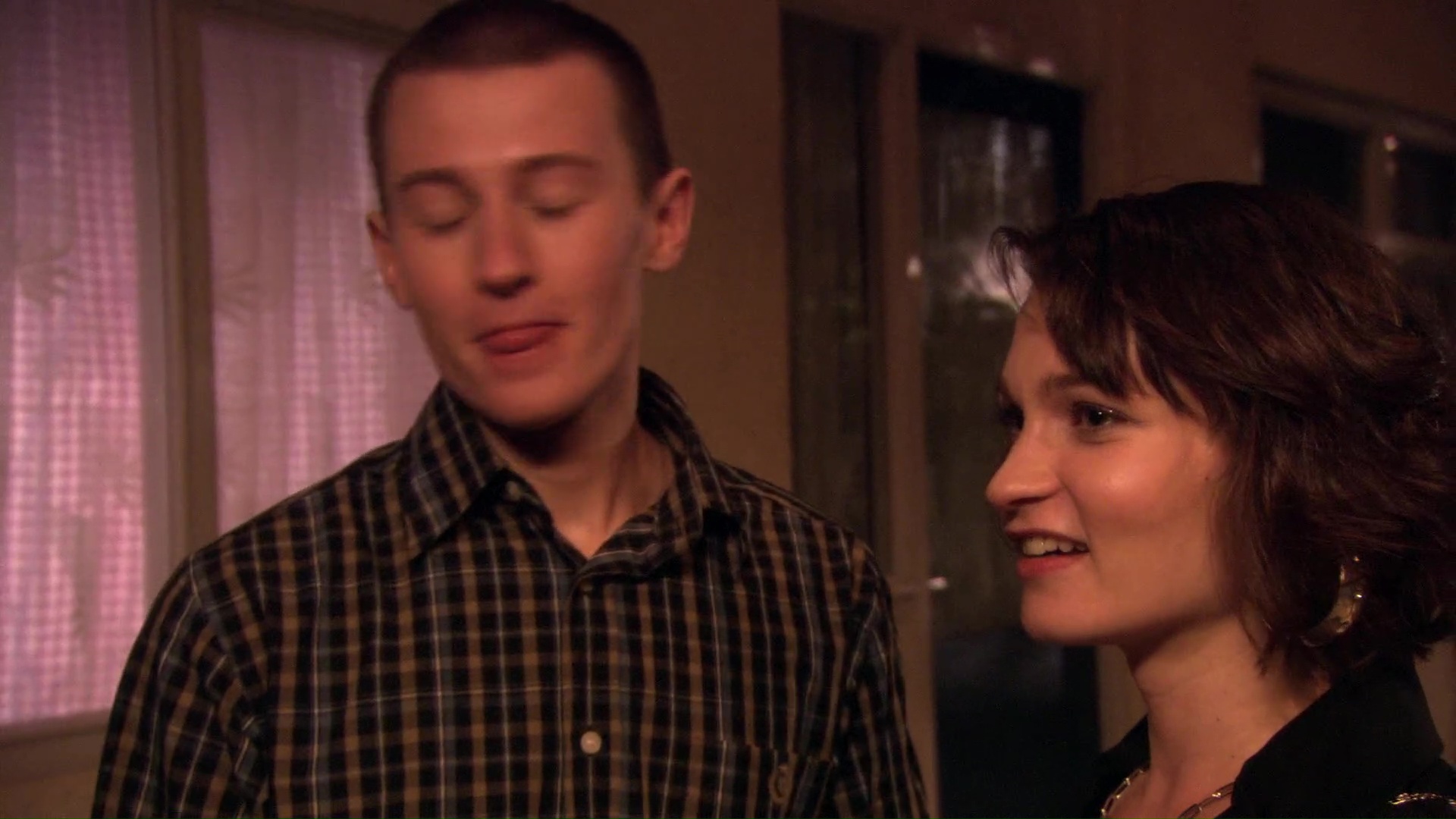 ausCAPS: Elliott Tittensor nude in Shameless (UK) 6-02 "Trouble In ...