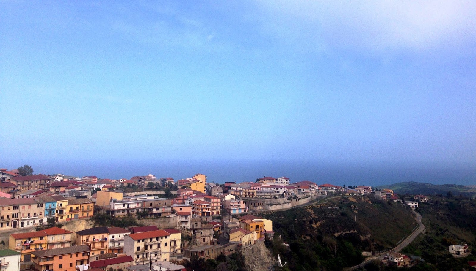 Kids Guernica: Kids' Guernica in Strongoli, Italy