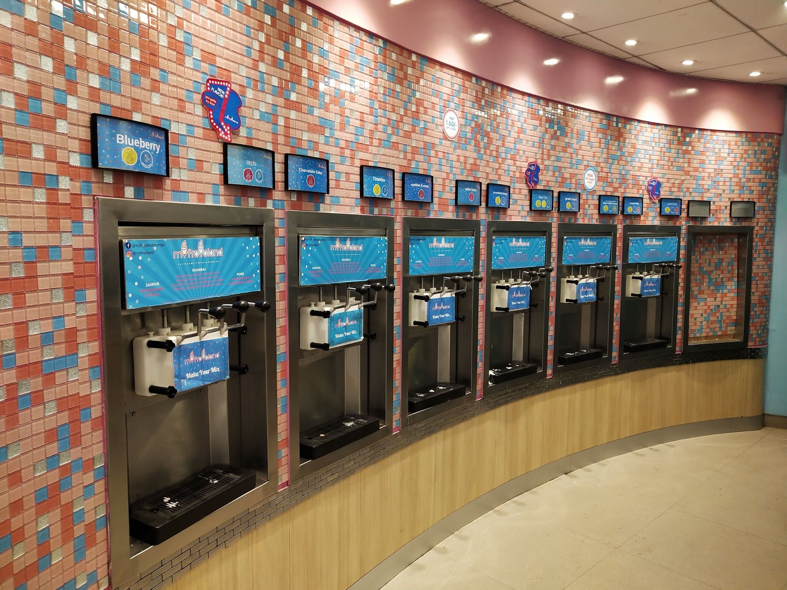 My Froyoland - Land of Your Frozen Yogurt Dreams Food Review