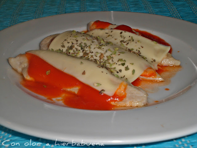 Con olor a hierbabuena: Filetes de pollo con queso